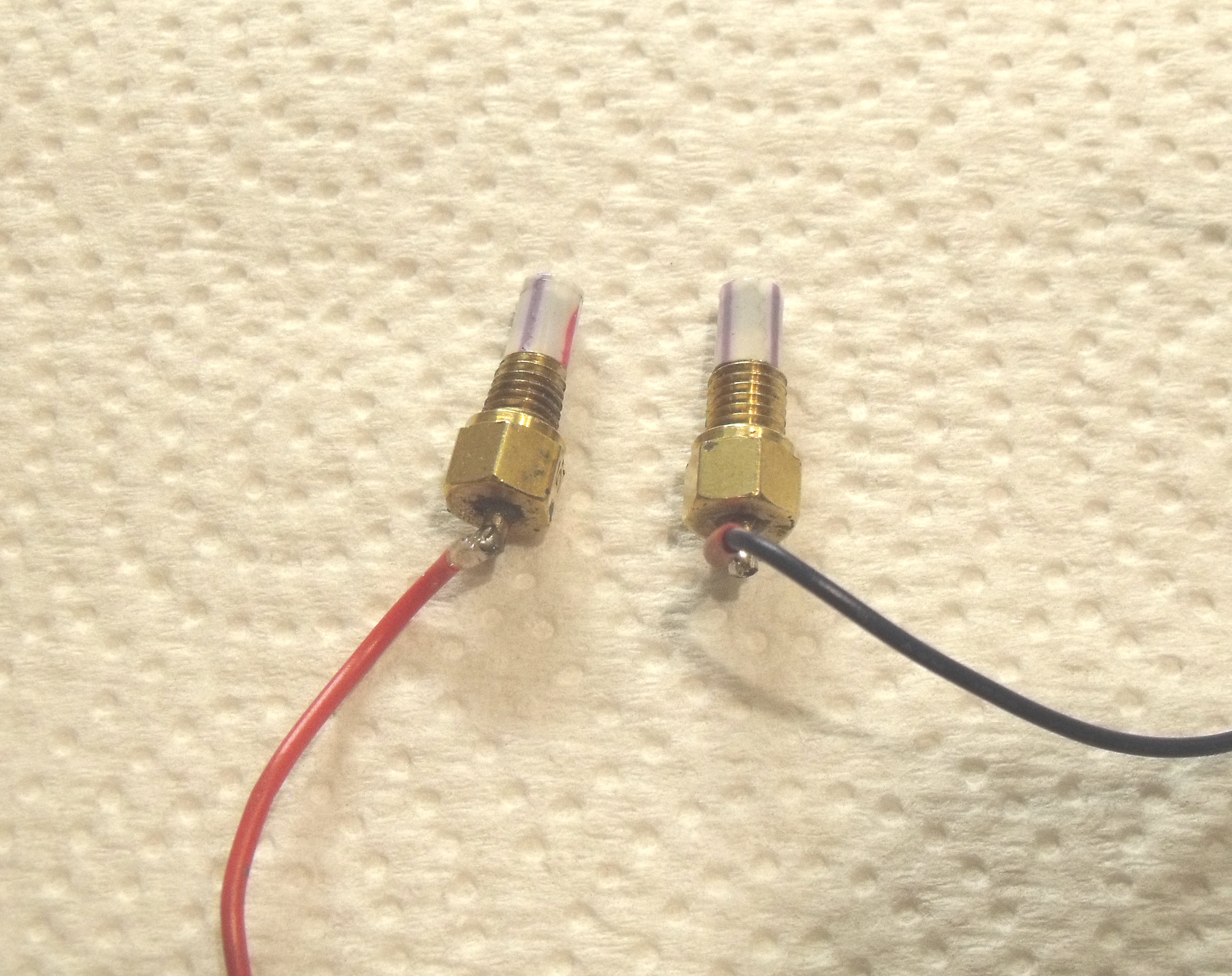 PRD ignition plugs w/pyro charge Xi-42\DSCF7804.JPG